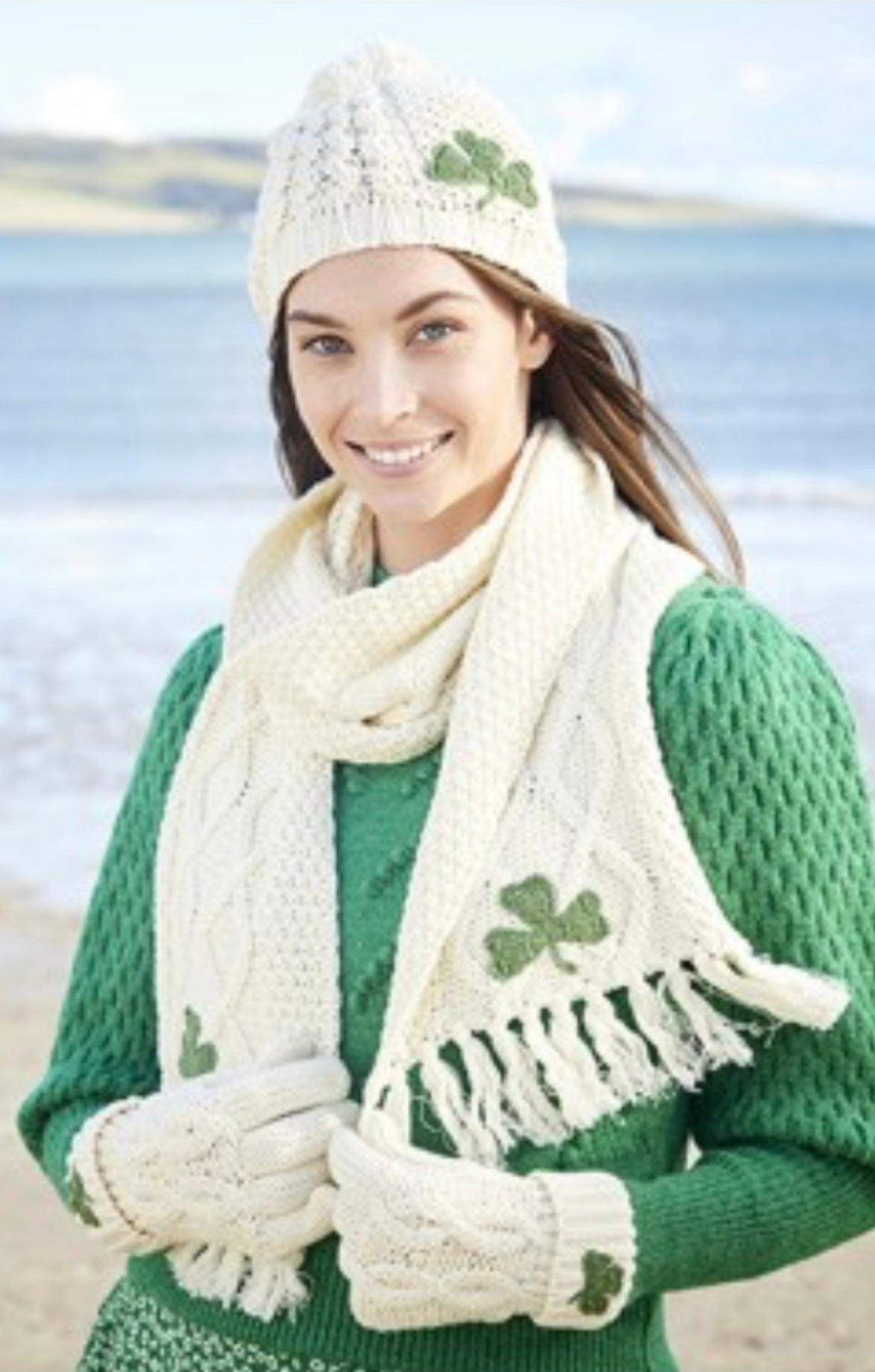 Aran Knit Shamrock Adult Gloves – Casey's Irish Imports, Inc.